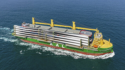 AAL’s first Super-B ship arrives in Europe - Ship & Offshore