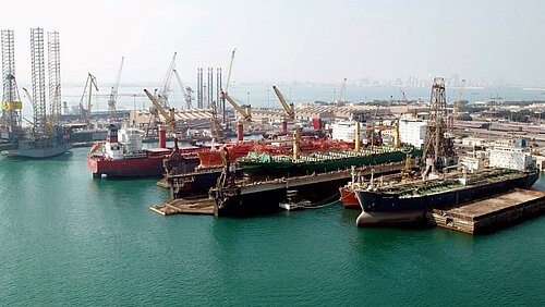Vessels undergoing repair at Bahrain’s ASRY - Ship & Offshore Vessels undergoing repair at Bahrain’s ASRY - Ship & Offshore
